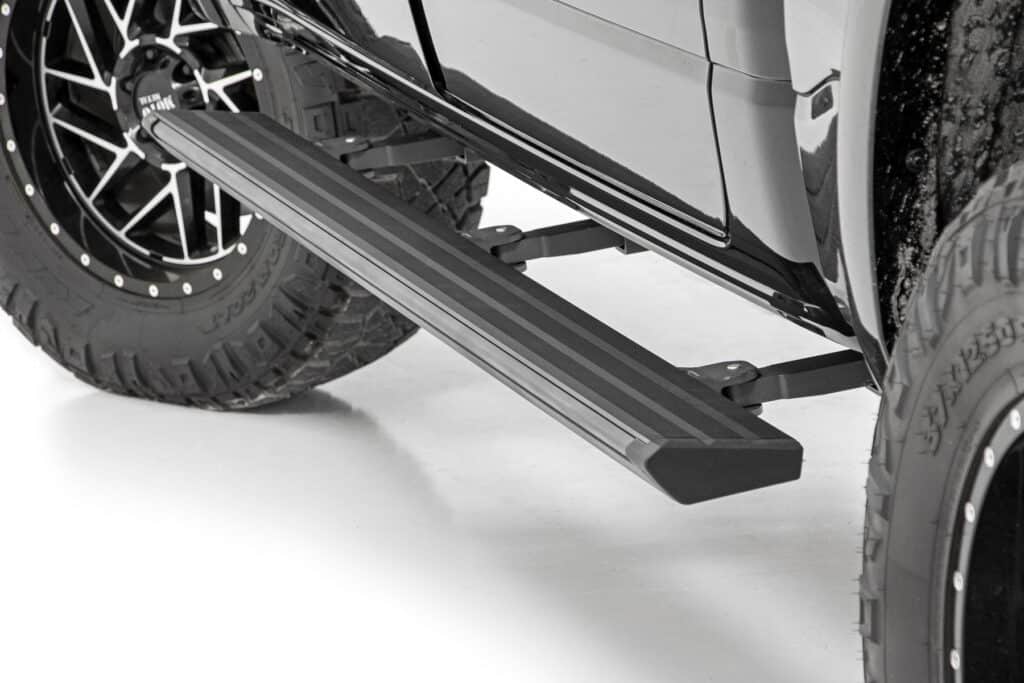 Apache Electric Side Steps | Ford F-250/F-350 - The Best RAM Accessories
