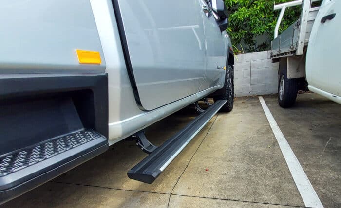 Apache Electric Side Steps for Silverado 2500/3500 - The Best RAM ...