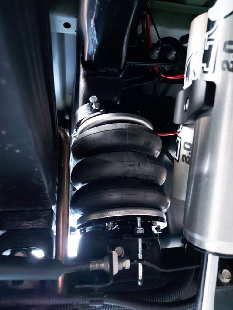 Rear Air Bag Assist Package for Silverado 2500/3500 - The best Airbag ...