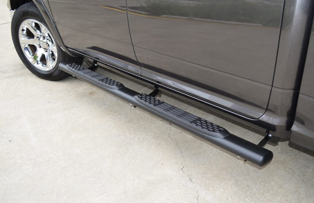 Silverado 1500 5" Oval Style Fixed Side Steps 2019-2024 - The Best RAM ...